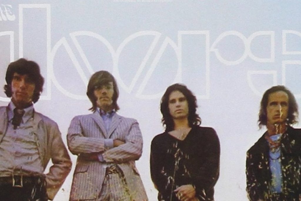 Murió el exbajista de The Doors a los 71 años | PalabrasClaras.mx