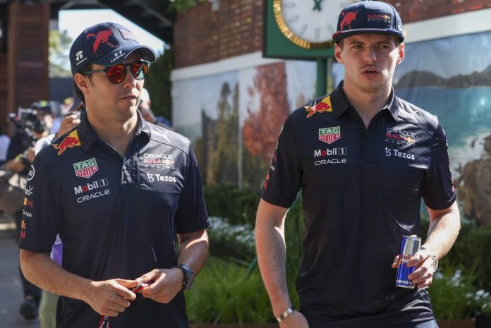 Max Verstappen ‘aprueba’ fichaje de Checo Pérez con Cadillac | PalabrasClaras.mx